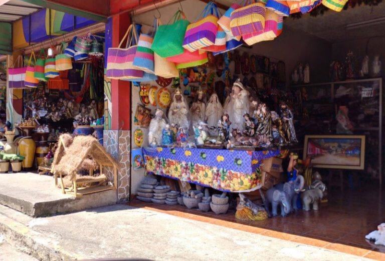 El Salvador Culture. Full of vibrant customs and traditions